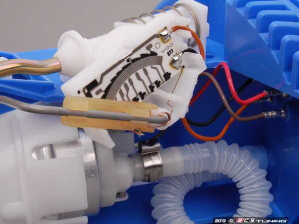 Genuine BMW - 16146758736 - Fuel Pump (16-14-6-758-736)