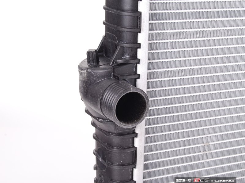 Genuine BMW - 17111427165 - Radiator (17-11-1-427-165)