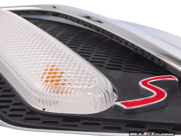 Genuine MINI - 51139804618 - Side Carrier Turn Signal Trim S Chrome ...