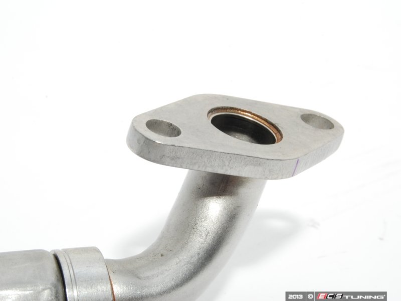 Genuine BMW - 11427563713 - Turbo Oil Drain Line - Front Turbo (11-42-7 ...