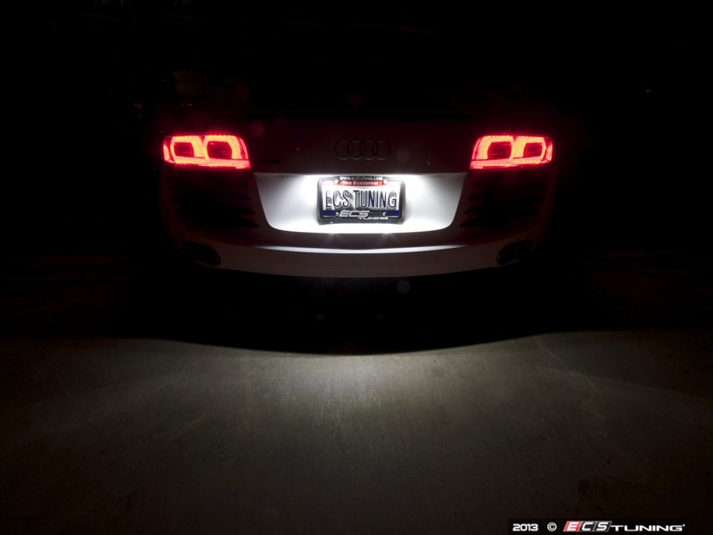 ECS News - Audi R8 Ziza LED License Plate Bulbs