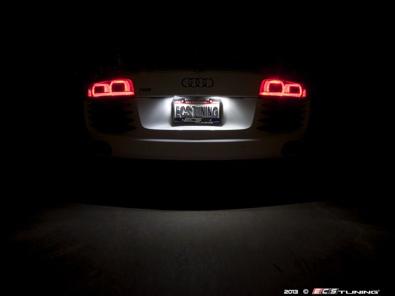 ECS News - Audi R8 Ziza LED License Plate Bulbs