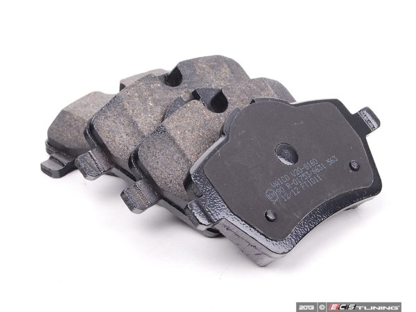 Vaico - 34116778320 - Front Brake Pad Set