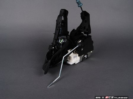 Genuine Mercedes Benz - 1647200935 - Front Door Lock Actuator