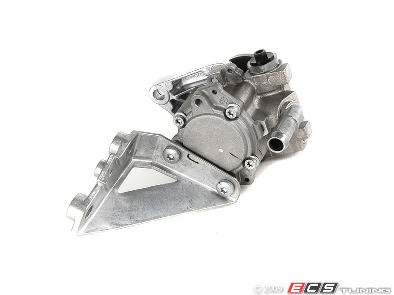 Genuine BMW - 32416769887 - Power Steering Pump (32-41-6-769-887)