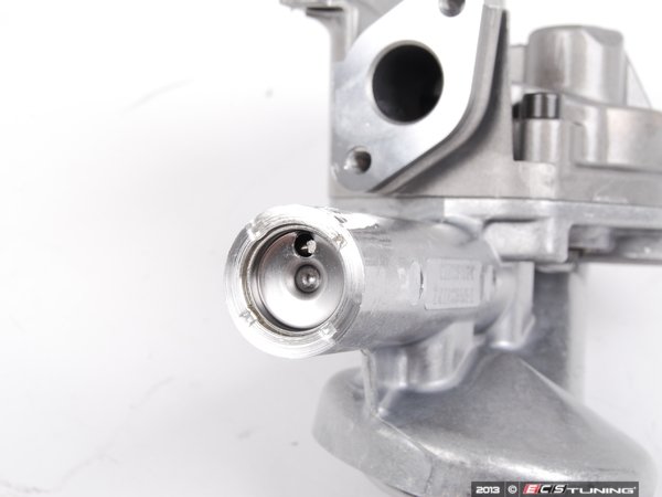 Genuine Volkswagen Audi - 022115105E - Oil Pump (022 115 105 E)