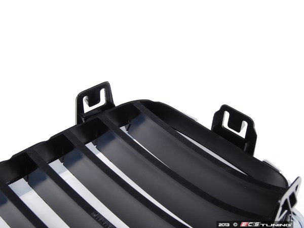 Genuine BMW - 51137263482 - F30 Luxury Line Kidney Grille - Right (51 ...