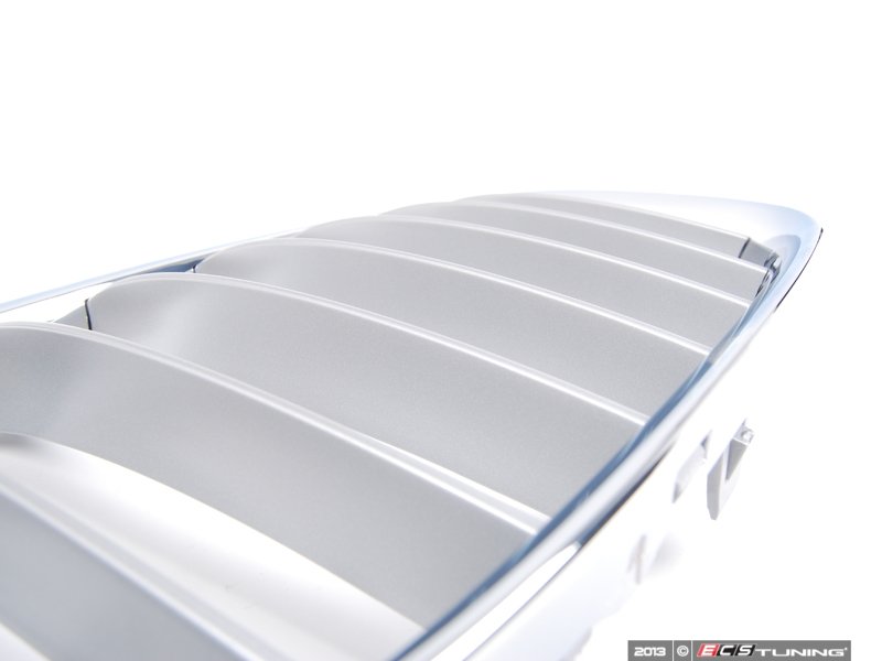 Genuine BMW - 51117347669 - SET OF TRIM GRILLS, (51-11-7-347-669)