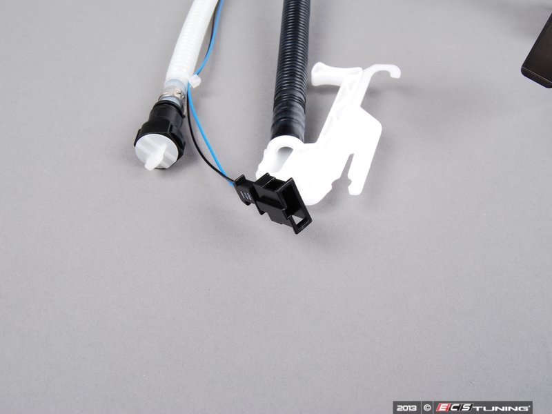 Genuine Volkswagen Audi - 8L9919673P - Fuel Tank Sending Unit - Left ...