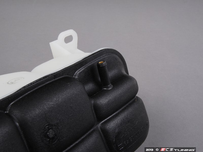Genuine Mercedes Benz - 2025000649 - Engine Coolant Expansion Tank