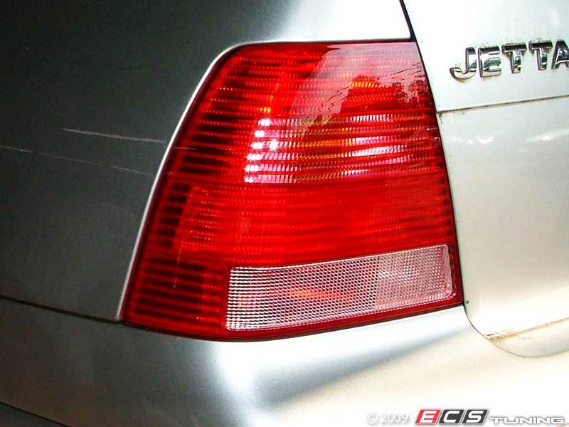 Genuine European Volkswagen Audi - 1J5945095096AAX - Bora Sedan Tail ...