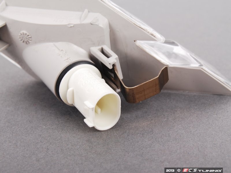 Genuine BMW - 63137165810 - Side Marker Light - Right (63-13-7-165-810)