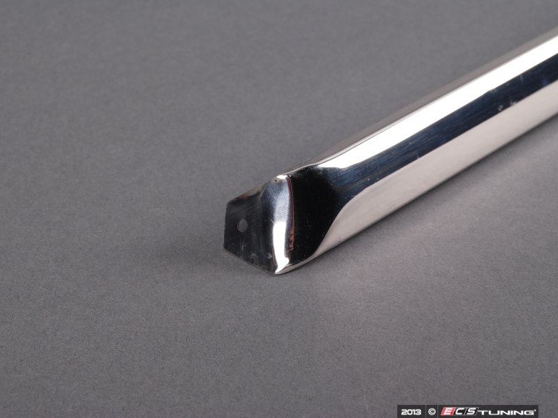 Genuine Mercedes Benz - 1076980280 - Garnish Moulding - Right ...