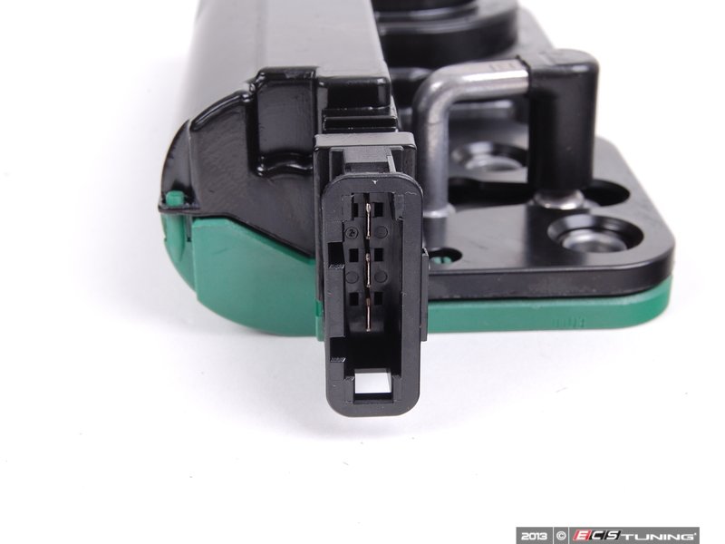 Genuine Porsche - 95551251102 - Automatic Striker Plate for hatch lock