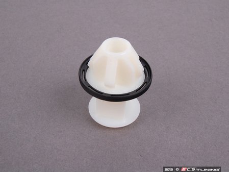 Genuine Mercedes Benz - 0009917298 - CLIP