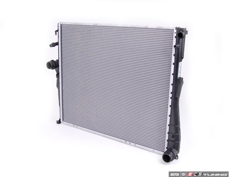 Genuine BMW - 17113415693 - Radiator (17-11-3-415-693)