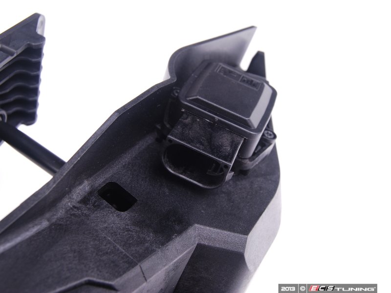 Genuine BMW - 35426786281 - Accelerator Module With Pedal (35-42-6-786-281)