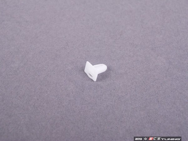 Vaico - 51471840960 - Door Sill Trim Retaining Clip