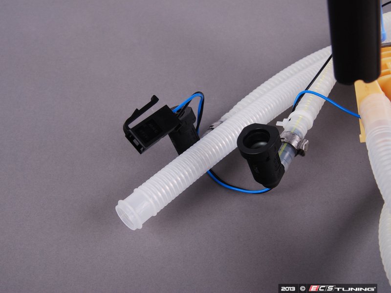 Genuine Mercedes Benz - 2514700390 - FUEL FILTER