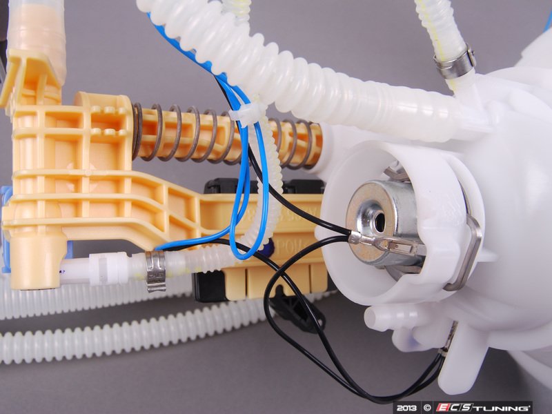 Genuine Mercedes Benz - 2514700390 - FUEL FILTER