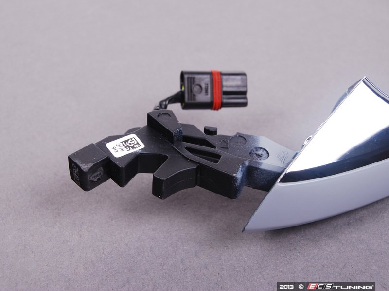 Genuine Mercedes Benz - 20476013709999 - Exterior Door Handle - Left Side