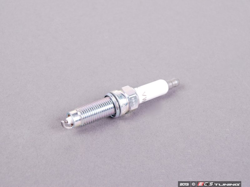 Genuine Volkswagen Audi - 101905622A - SPARK PLUG (101 905 622 A)