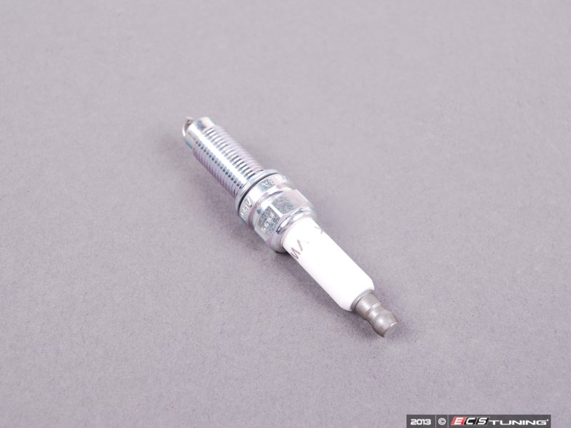 Genuine Volkswagen Audi - 101905622A - SPARK PLUG (101 905 622 A)