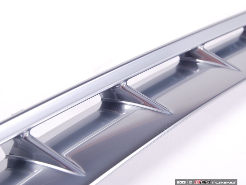 Genuine Porsche - 97050463401V09 - Front Fender Grille Trim - Alushine