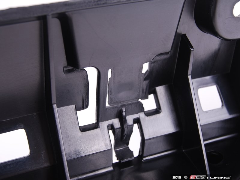 Genuine BMW - 51127226939 - E70 X5 Bumper Mount (51-12-7-226-939)