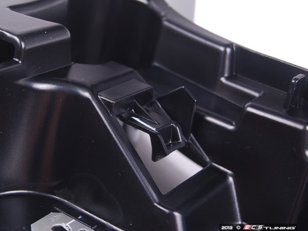 Genuine BMW - 51127226936 - E70 X5 Rear Bumper Mount (51-12-7-226-936)