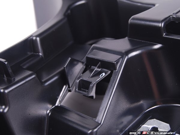 Genuine BMW - 51127226935 - E70 X5 Bumper Cover Mount (Corner Mount ...