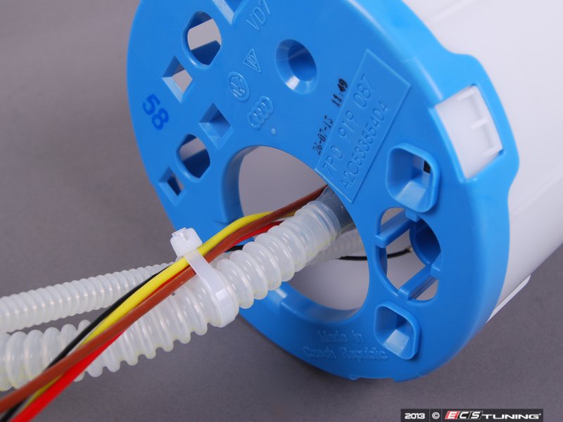 Genuine Porsche - 95862013200 - Low-Pressure Fuel Pump