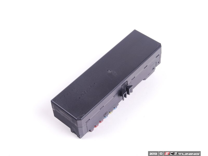 Genuine Mercedes Benz - 0005400072 - Fuse And relay box