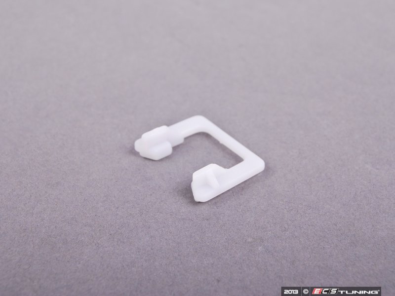 Genuine Volkswagen Audi - 357837242 - Door Handle Clip - Priced Each ...