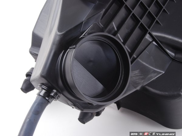 Genuine Volkswagen Audi - 8R0133837S - AIRCLEANER (8R0 133 837 S)