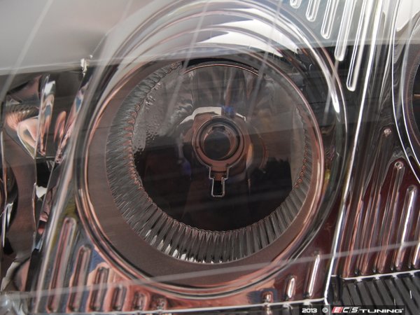 Genuine Mercedes Benz - 2218205961 - LIGHTING UNI