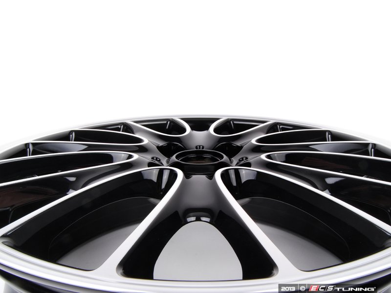 Genuine MINI - 36116784136 - R113 JCW LM Rad Cross Spoke Wheel 18 ...