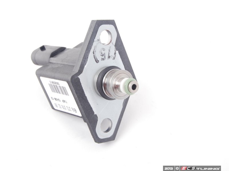 Genuine Mercedes Benz - 2720780189 - Fuel Pressure Regulator