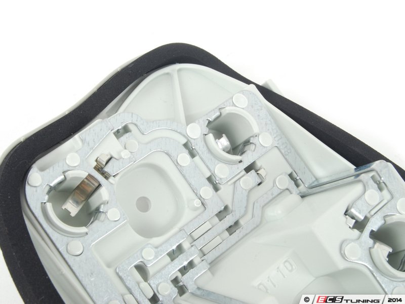 Genuine Volkswagen Audi - 8P4945257 - Bulb Carrier - Left Outer (8P4 ...