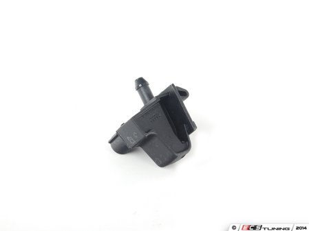 Genuine Volkswagen Audi - 8D0955987A - Windshield Washer Jet - Left ...
