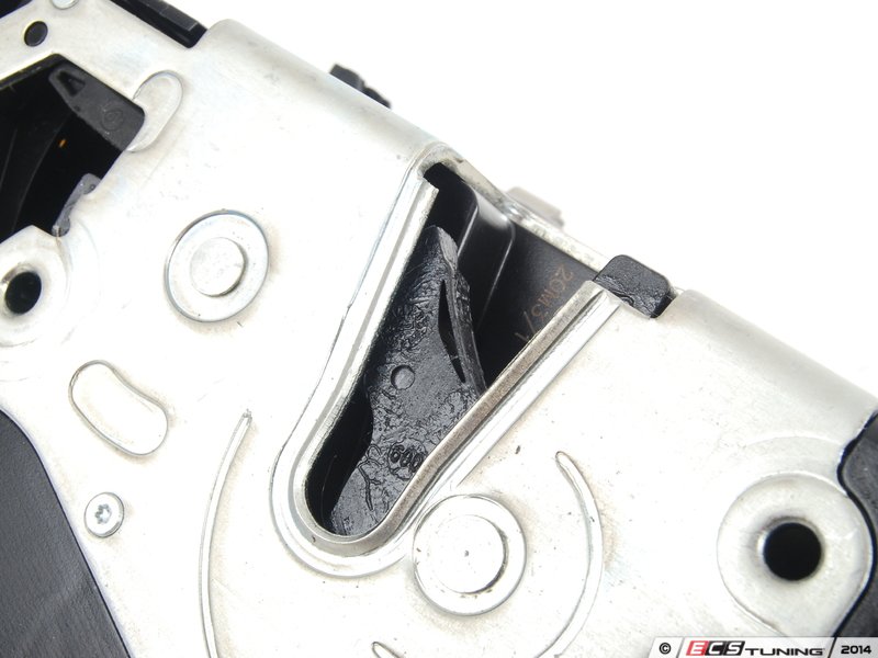 Genuine BMW - 51217202126 - Front Door Lock - Right (51-21-7-202-126)