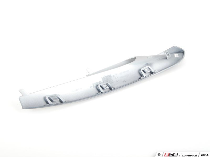 Genuine BMW - 51117279696 - Bumper Grille Trim - right (51-11-7-279-696)