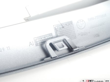 Genuine BMW - 51117279696 - Bumper Grille Trim - right (51-11-7-279-696)