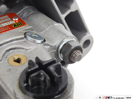 Genuine BMW - 32411137952 - Exch. power steering pump (32-41-1-137-952)