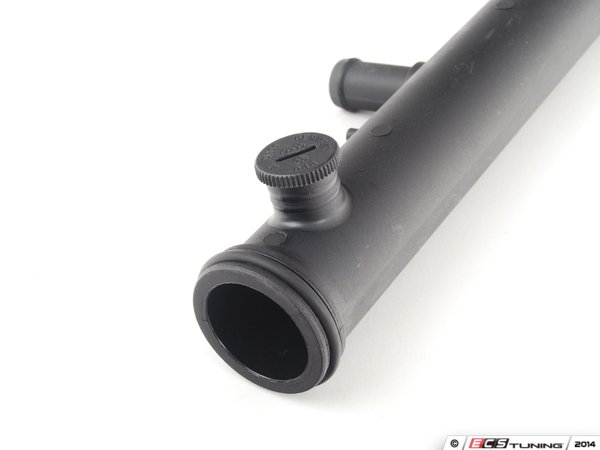 Genuine Volkswagen Audi - 022121050A - Water Distribution Pipe (022 121 ...