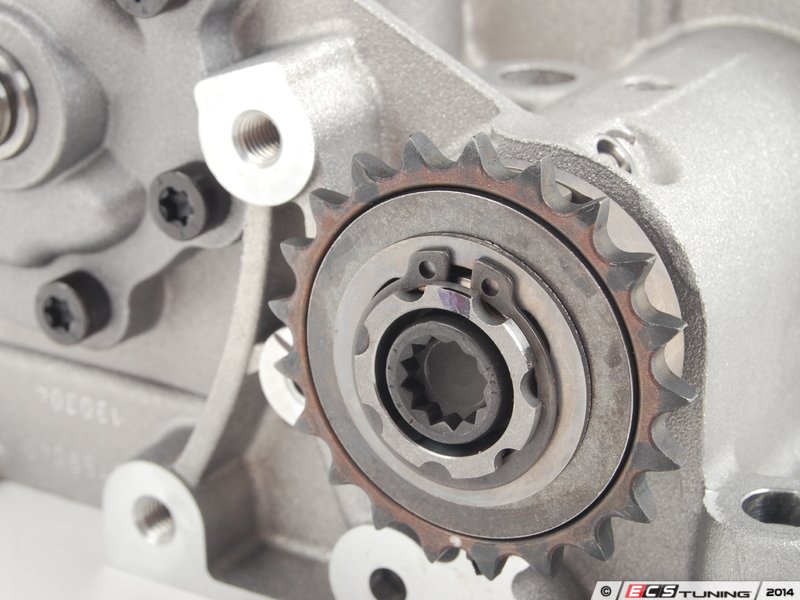 Genuine Volkswagen Audi - 06D103295P - Oil Pump (06D 103 295 P)