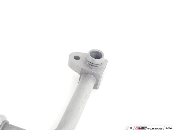 Genuine BMW - 17227578659 - Oil cooling pipe - outlet (17-22-7-578-659)