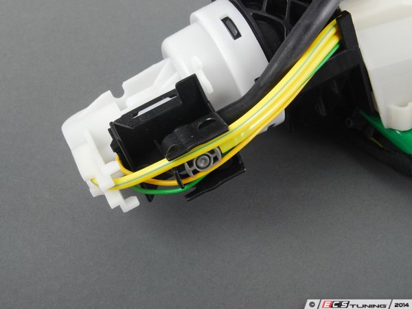 Genuine Mercedes Benz - 2207304635 - DOOR LOCK