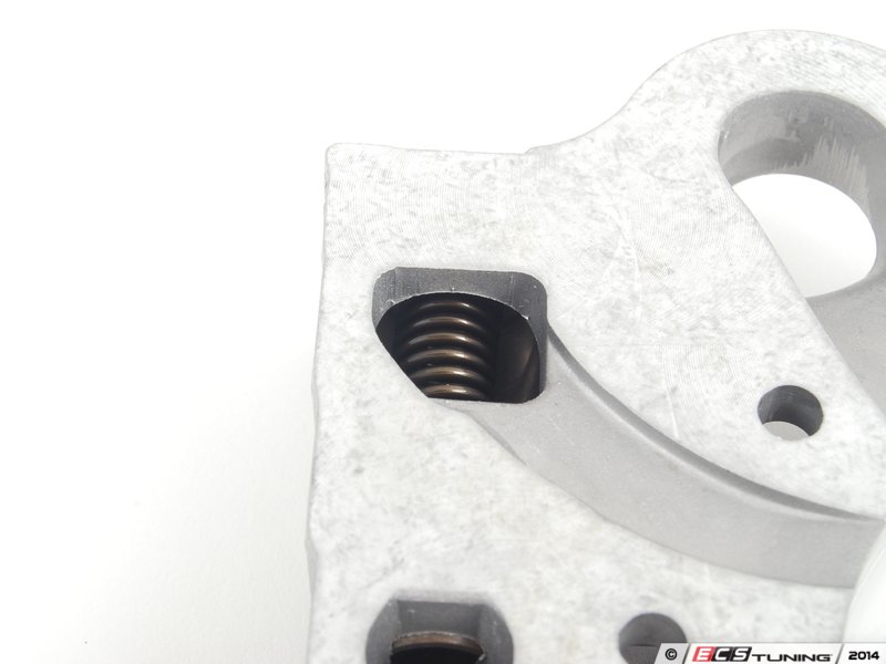 Genuine MINI - 11418604196 - Oil Pump Cover (11-41-8-604-196)