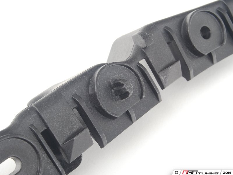 Genuine Volkswagen Audi - 8P0807184A - Front Bumper Guide - Right (8P0 ...